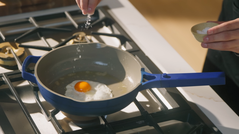 How to Make Over Easy Eggs - Nick's Kitchen