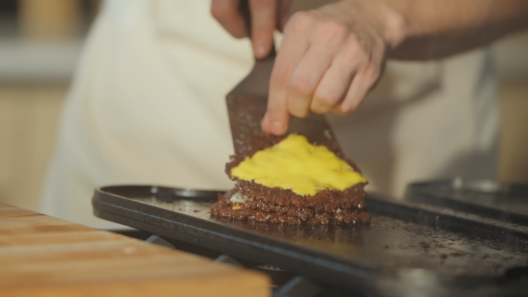 Smashburger Recipe with Burger Sauce - Nick's Kitchen